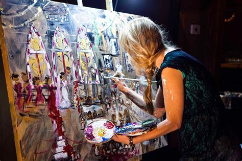 Live Event Painter and The Wedding Painting Relationship