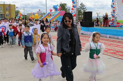 Сэлэнгэ 💞💞💞 Олон улсын Хүүхдийн эрхийг хамгаалах өдөр буюу Хүүхдийн баярын арга хэмжээ өргөн