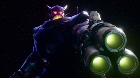 Køb Disney Pixars Lightyear Zurg Figur