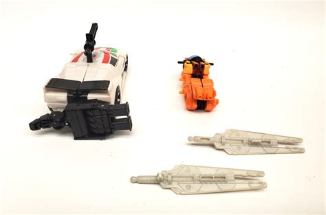 Hasbro Transformers Generations Combiner Wars Combiners Sky Reign No Package