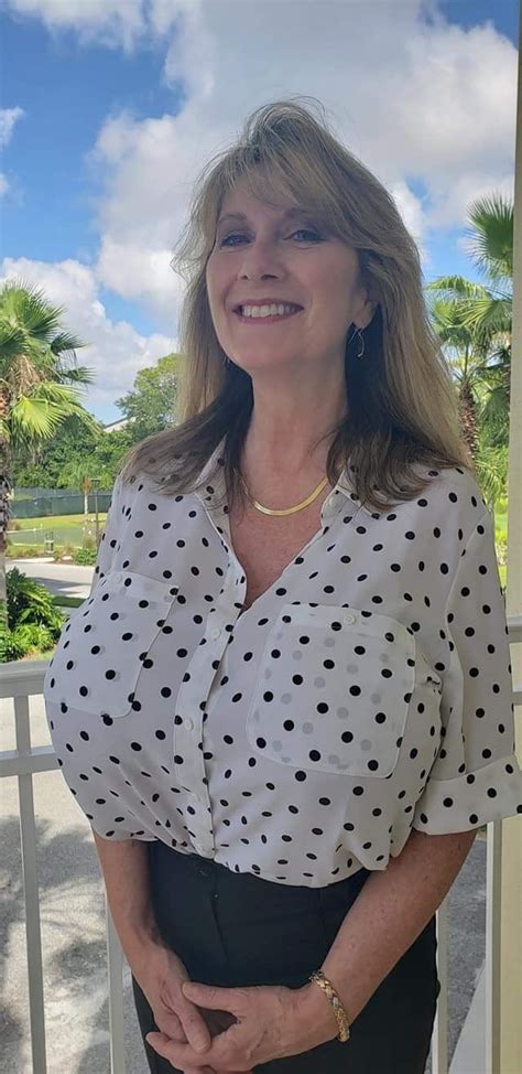 Gilf R Busty Hide