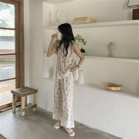 민소매 아르망디 잔꽃 잠옷세트