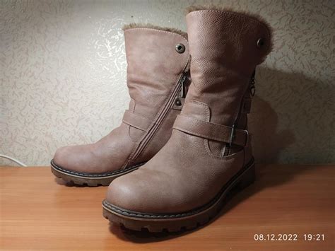 Зимові уггі на твердій підошві — ціна 580 грн у каталозі Уггі Купити жіночі речі за доступною