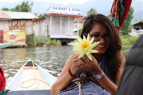 meenakshi rawat s instagram twitter and facebook on idcrawl