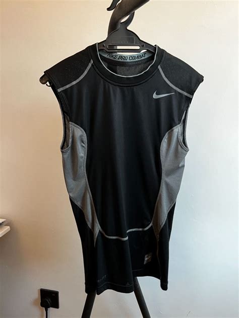 Nike Pro Combat Small Men S Fashion Activewear On Carousell