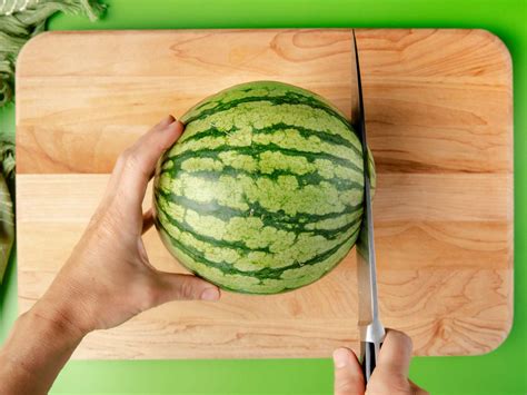 3 Easy Ways To Cut A Watermelon