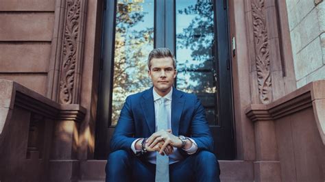 Build Your Personal Brand And Fill Your Lead Pipeline Like Ryan Serhant