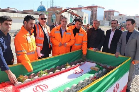 طرح زیباسازی محله برای استقبال از مسافران نوروزی در نکا ایسنا