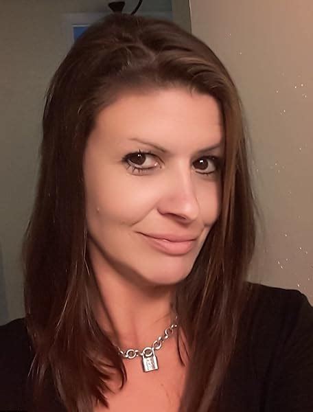 Clyde The Clever Cockroach Gomez Kachur Caroline 9781947082854