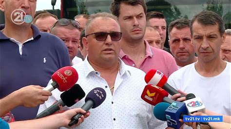 Следните два дена редукција на приватните автобуси доколку не им биде исплатен долгот Youtube