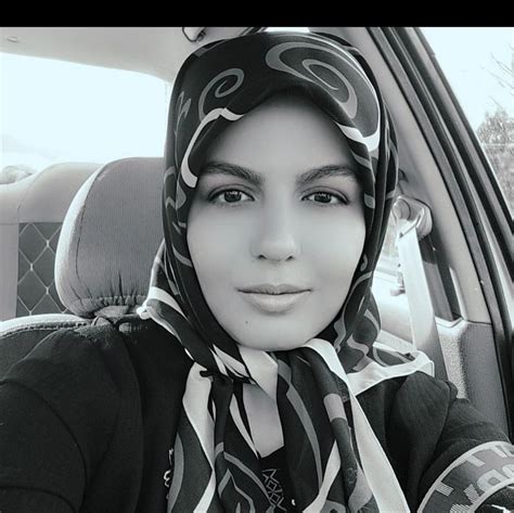 برخورد افراد با عکس سیاه سفید از منطق فازی تبعیت نمیکنه و دیدگاهی شبیه