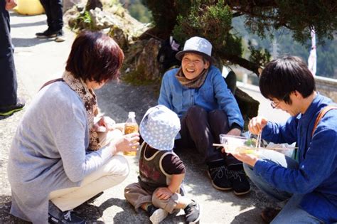 Cherry Blossom Festival With A Touching Story｜topics｜visit Kochi Japan