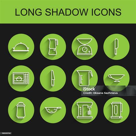 세트 라인 소금과 후추 주방 소쿠리 음식 쟁반 전기 믹서 주전자 손잡이 칼 소스 보트 및 계량 컵 아이콘으로 덮여 있습니다 벡터 가리기에 대한 스톡 벡터 아트 및 기타