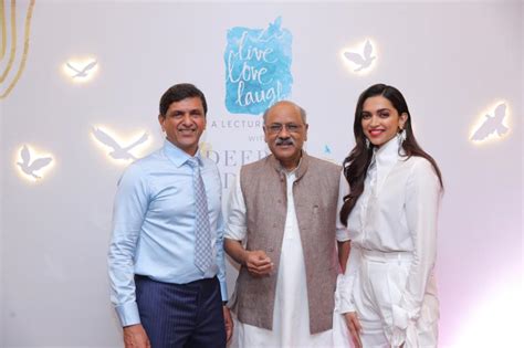 Shekhar Gupta On Linkedin It Was A Double Fan Moment For Me In New Delhi At The First In A New