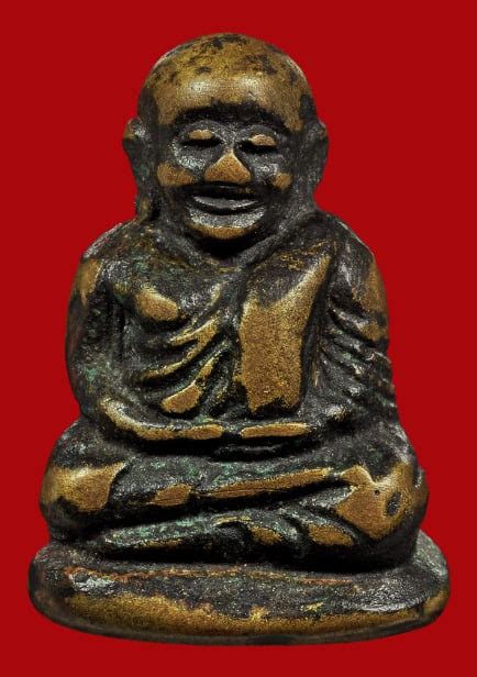 รูปหล่อหลวงพ่อเงินวัดบางคลาน พิมพ์นิยมแป๊ะยิ้ม กรุวัดขวาง เนื้อทองผสม ขึ้นกรุ ประมาณปี 2524