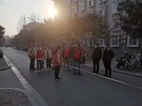 【我为师生办实事】第二临床医学院组织志愿者协助学校疫情常态化管理工作 河南中医药大学第二临床医院