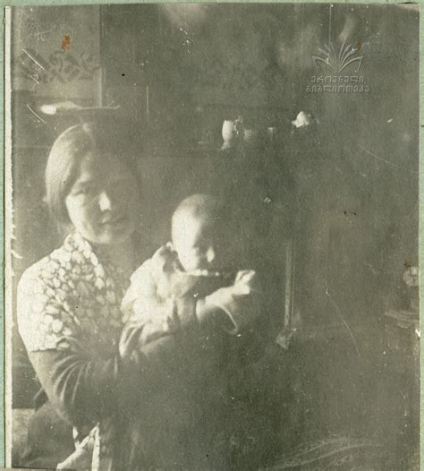 Iverieli რევაზ ჟორდანია დედასთან ერთად