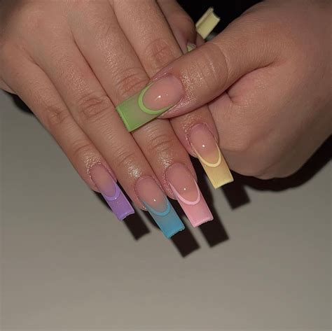 40 Classic Acrylic Nails To Inspire You