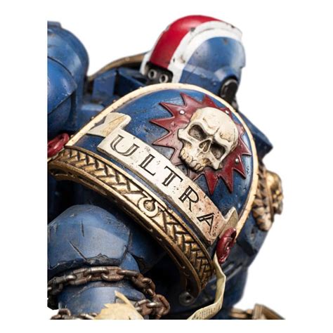 warhammer 40 000 space marine 2 statue 1 6 lieutenant titus limited
