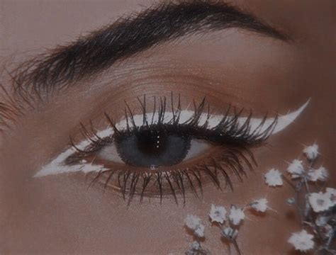 White Eye Makeup Fancy Makeup Creative Eye Makeup Pretty Makeup