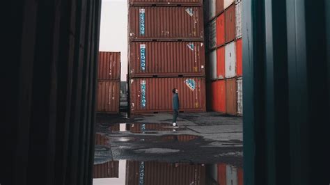 Wie Zijn Die ‘uithalers In De Haven “vaak Kwetsbare Jongens Met