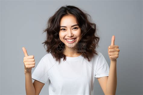 满意开心的女子高清图片下载 正版图片600832626 摄图网