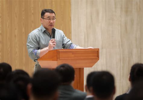 Хотын дарга хот төлөвлөлт стандартын мэргэжилтнүүдтэй уулзлаа