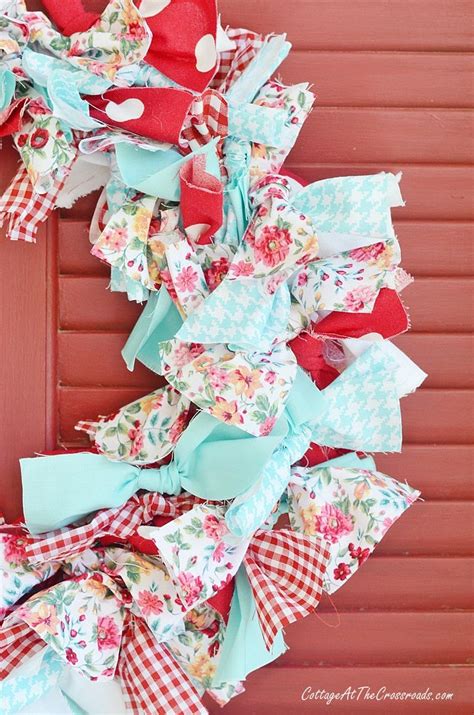 How To Make A Rag Wreath Rag Wreath Easy Diy Wreaths Rag Wreath