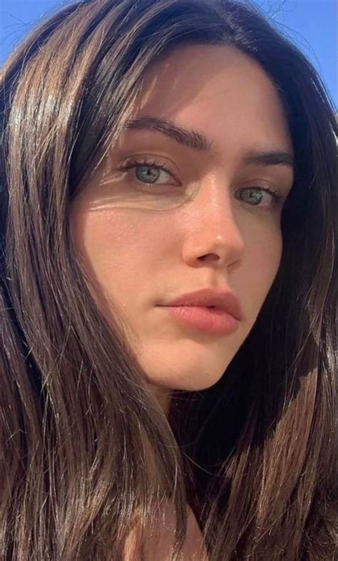 Pretty Brown Hair Brown Hair Green Eyes Pretty Nose Beautiful Red