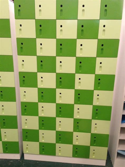 ตู้ล็อคเกอร์เก็บโทรศัพท์สำหรับพนักงาน A Locker ผลิตตู้ล็อกเกอร์พีวีซี ตู้กันน้ำ และจำหน่าย