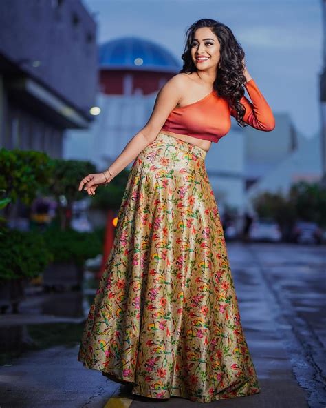 Vindhya Vishaka చీరకట్టులో మురిపిస్తున్న వింధ్య విశాఖ Namasthe Telangana