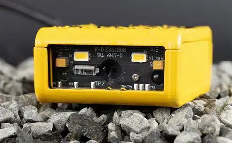 scanner of 1d 2d qr aztec codes stationary cmos matrix