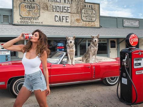 Cindy Crawford Recreated Her Iconic Pepsi Ad From 1992—and She Looks Just As Good Now Fyne Fettle