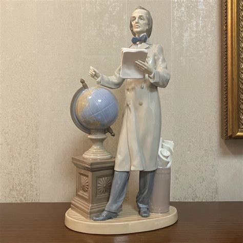 Фарфоровая статуэтка Lladro «профессор — цена 9600 грн в каталоге Статуэтки Купить товары для