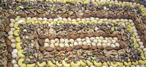 نمایشگاه صنایع دستی و سوغات اقوام و عشایر ایرانی تصاویر