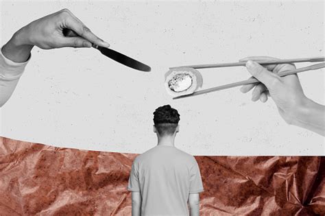 스케치 이미지 추세 삽화 합성물 3d 사진 콜라주 젊은이 서서 시크릿 시계 거대한 손 홀드 초밥 롤 아시아 음식 나이프 35 39세에 대한 스톡 사진 및 기타 이미지