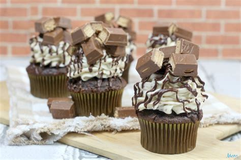 Deliciously Extreme Kit Kat Cupcakes Mom Does Reviews