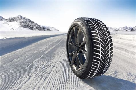 Goodyear reveals UltraGrip Performance 3