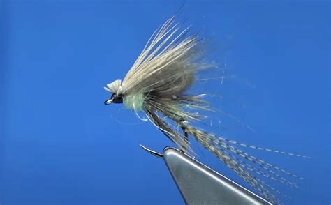 Tying The Corrib Mustard Mayfly Emerger Midcurrent