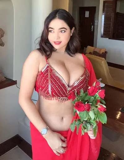 Hot Big Tits Desi Girls Pics