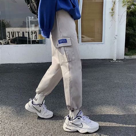 กางเกงลําลองหลายกระเป๋าทรงหลวม 3 สี Oneione Th Thaipick