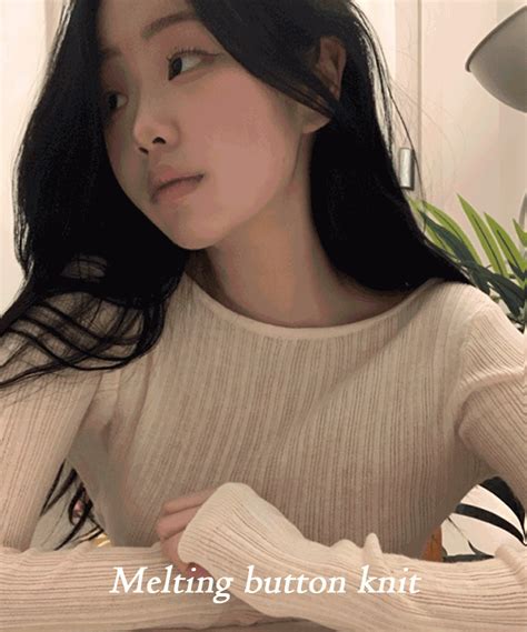 전체당일🚀 유사품주의 고퀄버전🫡🩵 깡말라핏 멜팅 트임t 에이블리