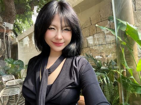 Nắng Chíu Chíu Vào Mặt Nhìn Yêu Quá