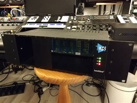 8 Slot Lunchbox API Audio 8 Slot Lunchbox Audiofanzine