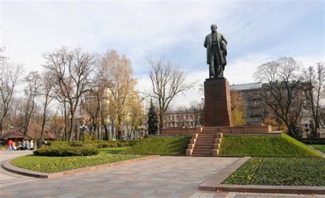 Топ 30 — памятники Киева