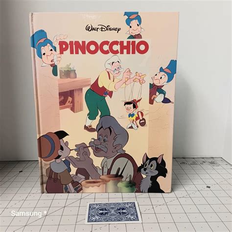Walt Disney Pinocchio Book