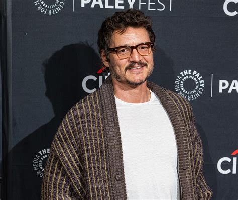 Pedro Pascal Is In Talks To Play Reed Richards In Marvels Fantastic Four But Will Depend On