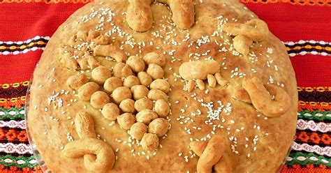 За Бъдни вечер обикновено приготвям постни питки по рецептите Бъдник от Чипровско и Содена питка