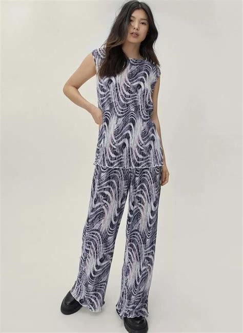 Красивий костюм — ціна 400 грн у каталозі Брючні костюми Купити жіночі речі за доступною ціною