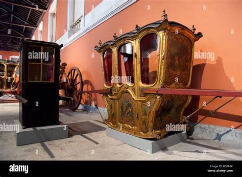18th Cent Italian Litter R And 19th Cent Sedan Chair L National